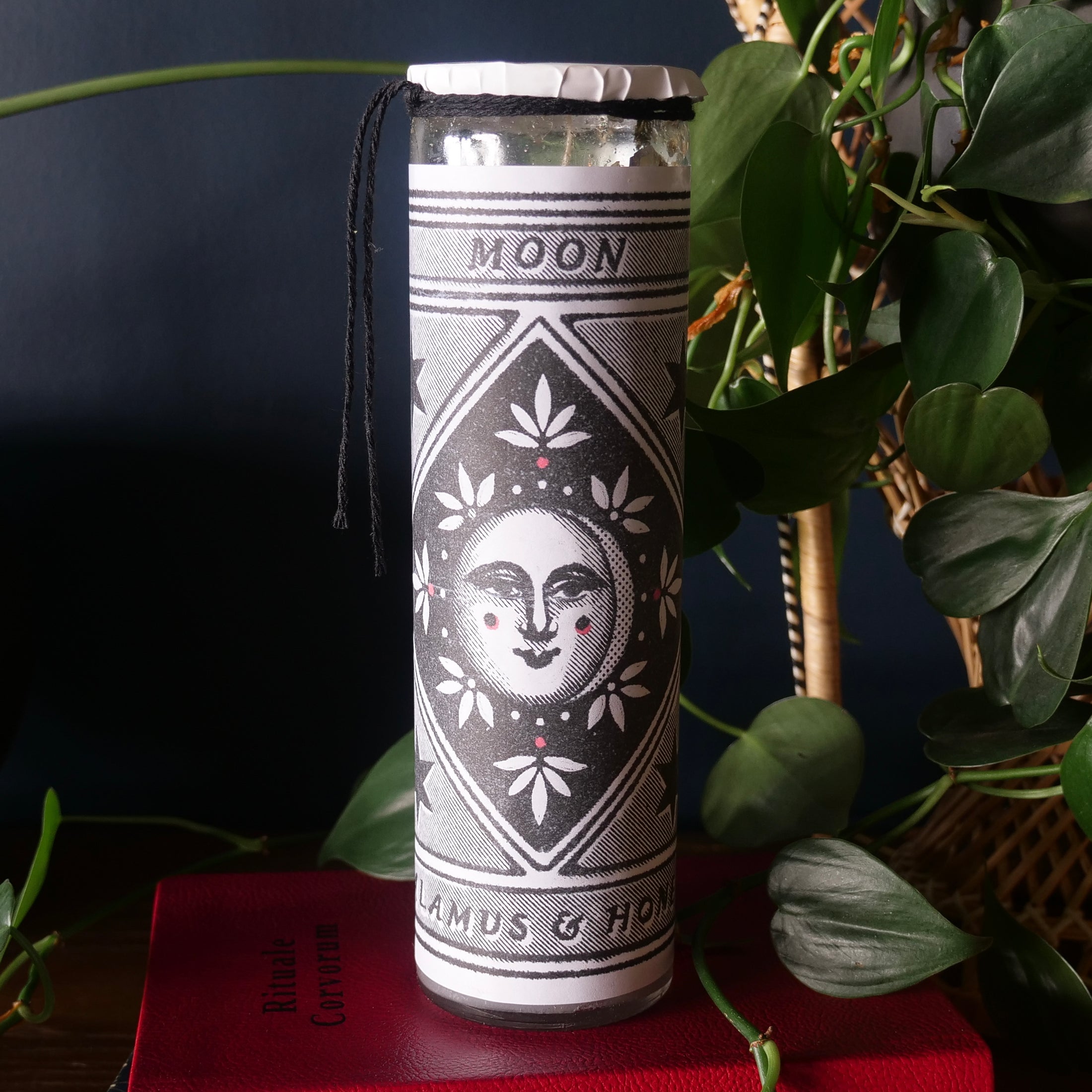 Moon 7 Day Candle – The Vacant Seat